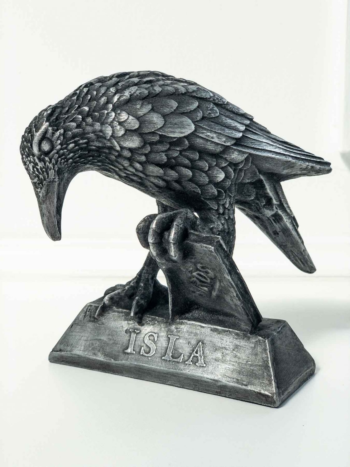 Rook With A Book Statue - Thrussells